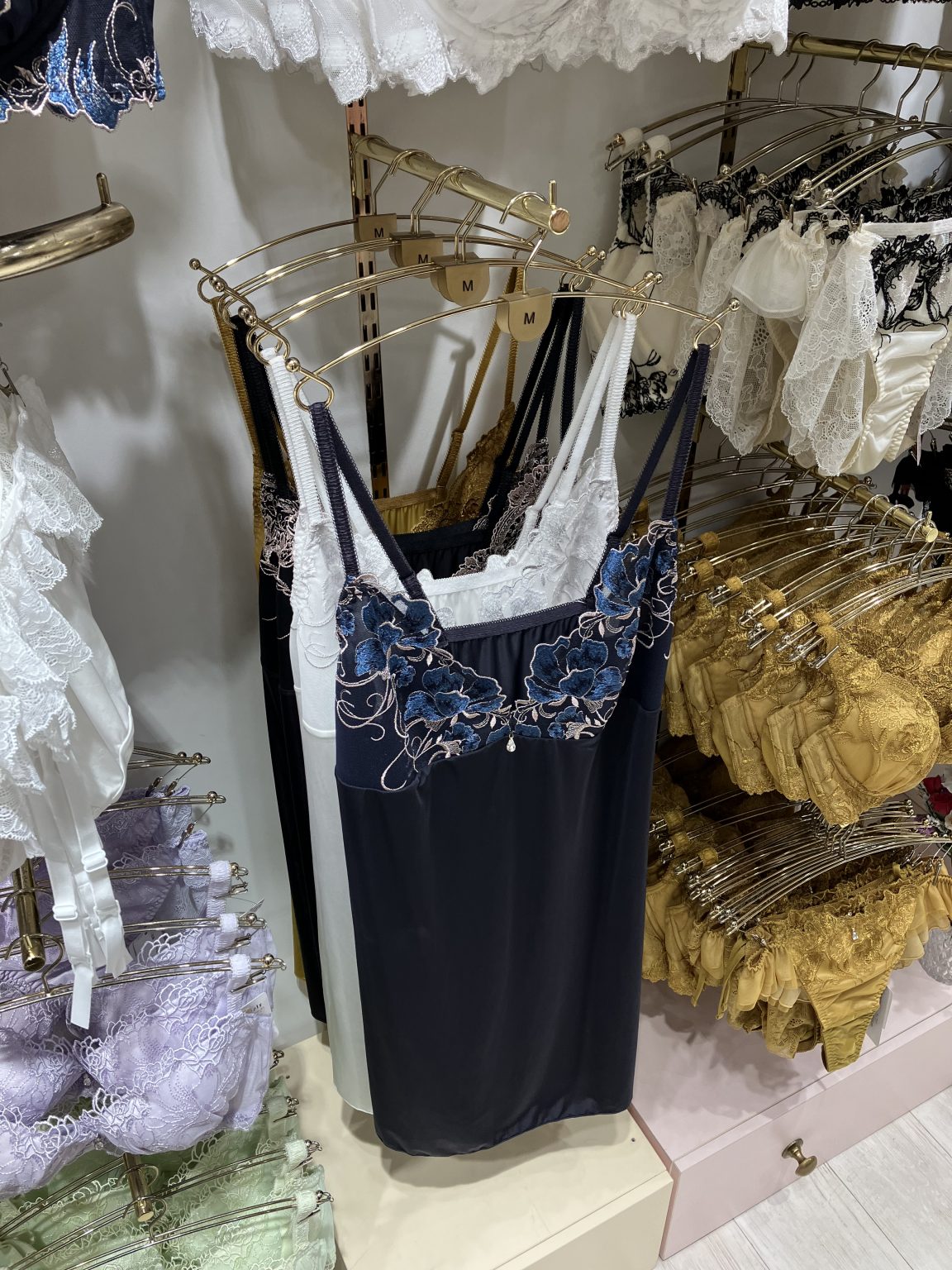 【San-ai Resort northerly西銀座】万能スリップのご紹介☆彡 - 日本最大級の水着が揃うAi（アイ）スクウェア