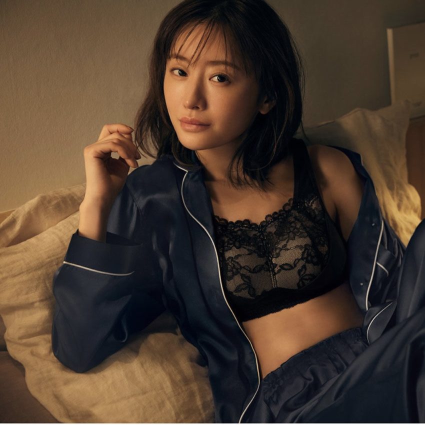 【梅田HEPFIVE店】ワコールナイトブラに新色が登場！ - 日本最大級の水着が揃うAi（アイ）スクウェア