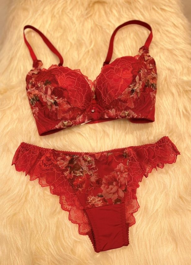 【浜松メイワン】Wacoal ハグするブラ ☆ - 日本最大級の水着が揃うAi（アイ）スクウェア