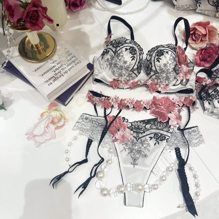 【梅田HEPFIVE店】ワコールSalute新作が入荷！ - 日本最大級の水着が揃うAi（アイ）スクウェア